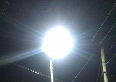 Cina Illuminazione di via alimentata solare di 20 W auto-alimentata dal CE del sole e da ROHS in vendita