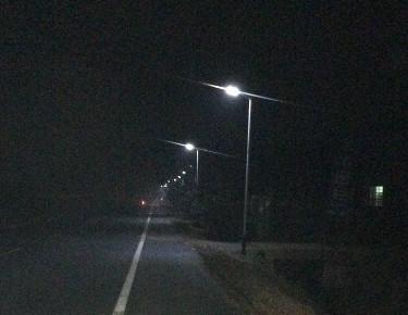 China Ahorro de la energía accionado solar del funcionamiento de las luces de calle de la primera clase en venta