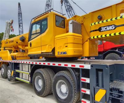 Chine QY130K Grue de camion Tadano équipée d'une vanne hydraulique Eaton à vendre