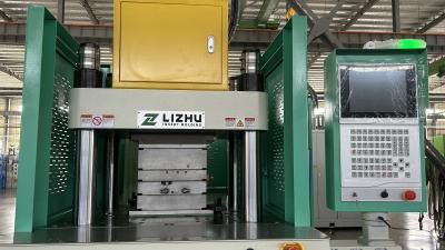 Cina Macchina a iniezione di plastica di alta efficienza con i colpi 100 - 240mm dell'iniezione in vendita
