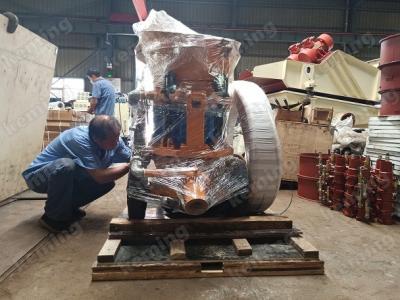 Κίνα Πνευματική ξηρά Shotcrete συγκεκριμένη ψεκάζοντας μηχανή 5.5M3/H μηχανών προς πώληση