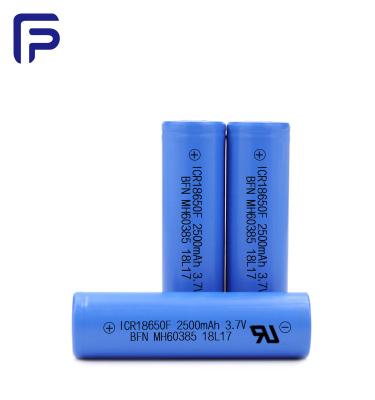 Cina 2500mAh 18650 litio Ion Rechargeable Batteria 3.7V per l'attrezzatura di sicurezza in vendita