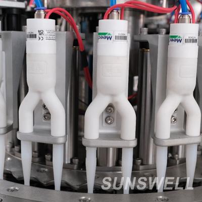 Chine Servo de haute précision étirement de l'eau pure Combibloc soufflage remplissage machine de capot pour PET bouteille eau minérale à vendre