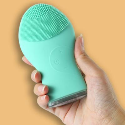 Cina Impianto di lavaggio elettrico del fronte del silicone molle, pulitrice facciale del silicone blu/rosa in vendita