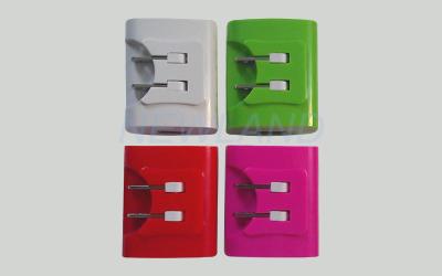 Cina Adattatore doppio pieghevole di viaggio di USB, adattatore multiplo di potere di 10w USB in vendita