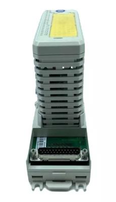 중국 ABB DI880 3BSE028586R1 디지털 입력 모듈 HI S/R 16 채널 모듈 S800 판매용