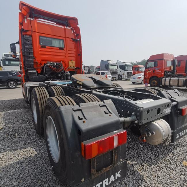 Sinotruck Sales 480HP Heavy Duty Truck for Towing Semi Trailer