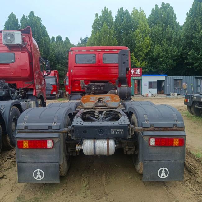 Heavy Duty Truck Beiben 6X4 Traction Transport Tru 500HP with Sinotruk Chassis