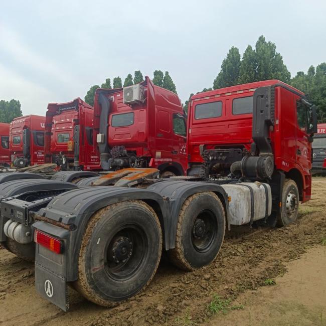 Heavy Duty Truck Beiben 6X4 Traction Transport Tru 500HP with Sinotruk Chassis