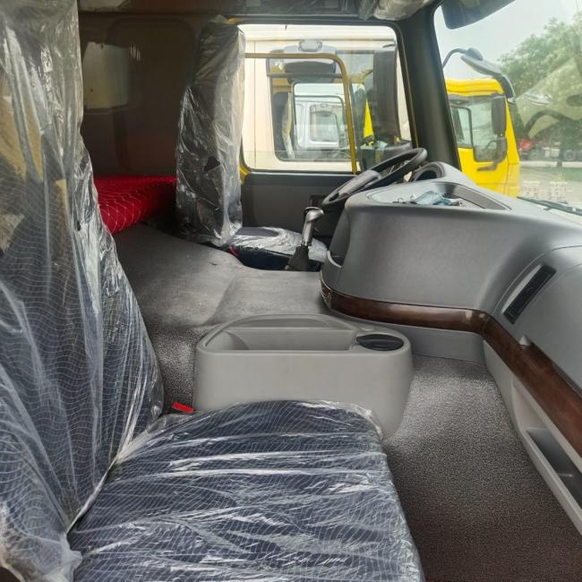 2024 Used Chinese Heavy-Duty HOWO Transport Truck with Superior Driver Comfort Seat