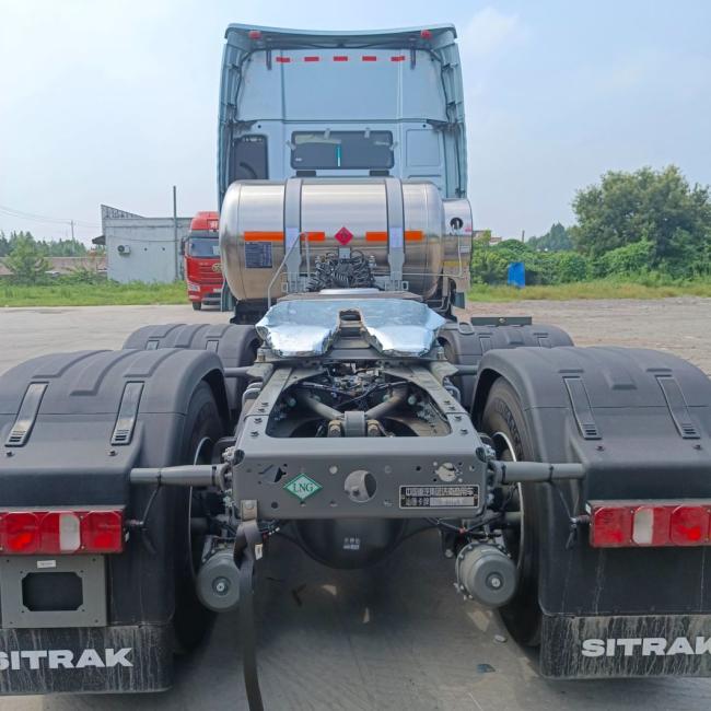 Efficient China Shandeka 6X4 Gas Traction Transport Truck for Your Business
