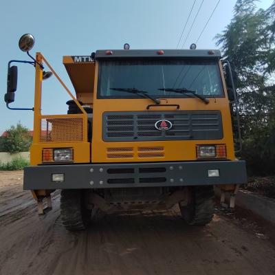 중국 하이 호스 파워 351-450hp Sinotruk 차시와 수압 스티어링과 함께 화물 트랙터 트럭 판매용