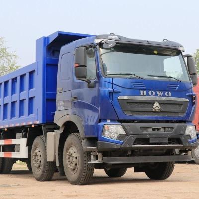 Chine Moteur de tracteur Sinotruk HOWO T7h avec siège à suspension pneumatique de 440 ch et réservoir de carburant de 1000 litres à vendre