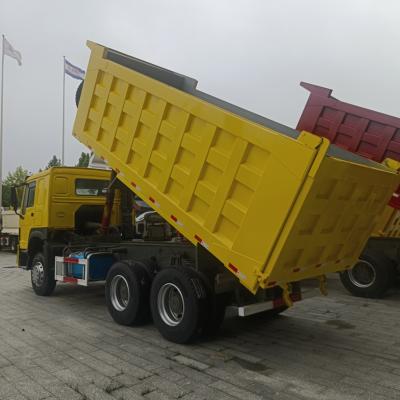 Κίνα Χρησιμοποιούμενο φορτηγό 6X4 με χειροκίνητη μετάδοση ιδανικό για μεταφορά εμπορευμάτων προς πώληση