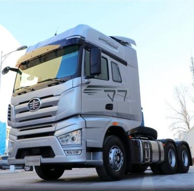 Κίνα Τρακτέρ Sinotruck 400L για τις εξατομικευμένες απαιτήσεις ρυμούλκησης βαρέων φορτίων προς πώληση