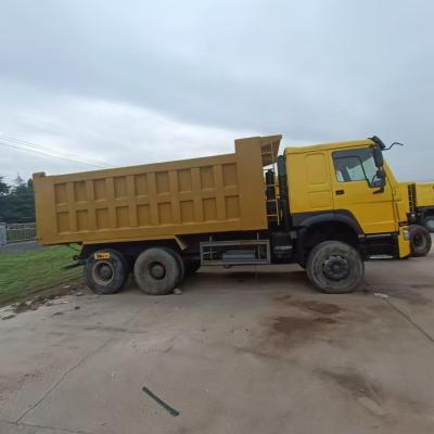 Chine Chariot de décharge de 30 tonnes avec châssis Sinotruk et service après-vente de 6 mois à vendre