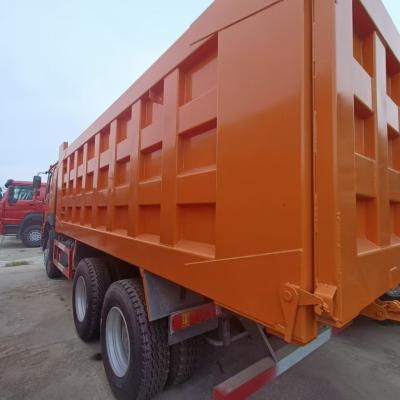 중국 전면 리프팅 스타일 40t Sinotruk 차시 371HP 및 수압 스티어링과 함께 로딩 트럭 판매용
