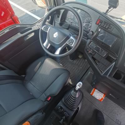 Κίνα 31-40 τόνων χωρητικότητα φορτίου Sinotruck μεταχειρισμένο φορτηγό με δεξαμενή καυσίμου 1000L και κάθισμα αέρος προς πώληση