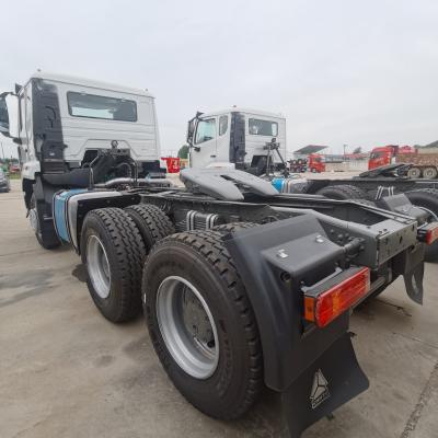 Κίνα Προσαρμοσμένο βαρύ φορτηγό Sinotruk με 1000L δεξαμενή καυσίμου Κάθισμα οδηγού Αεροεξάρτηση Κάθισμα προς πώληση