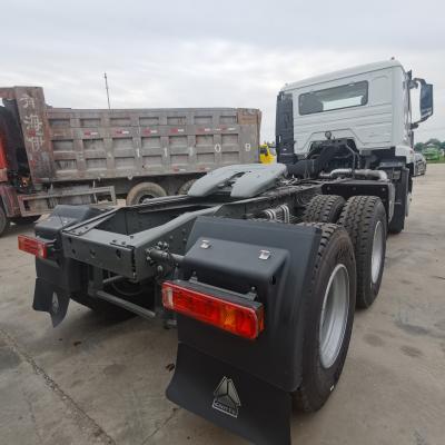 Κίνα 1000L δεξαμενή καυσίμου Semi-Trailer ρυμουλκούμενο Sinotruck ρυμουλκούμενο φορτηγό με επιλογή προσαρμογής προς πώληση