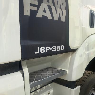 Chine Camion mélangeur de béton sur chantier 6 mois Service après-vente à vendre