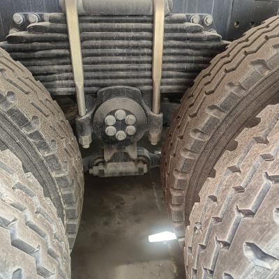 Chine Camion mélangeur de béton sur chantier 6 mois Service après-vente à vendre