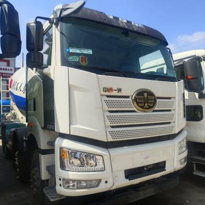 Chine Camion à béton d'occasion avec une puissance maximale de 300-400 chevaux et 10245x2496x3450m à vendre