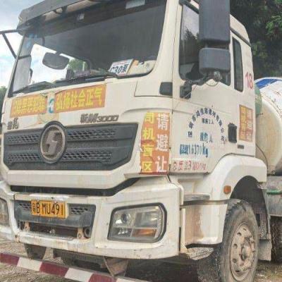 Κίνα Sinotruk 8m3 Diesel Agitator Φορτηγό φορτηγό με υδραυλικό τιμόνι προς πώληση