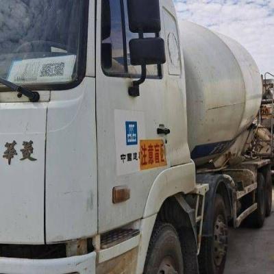 Κίνα Καύσιμο- 6x4 Υδραυλικό Σωλήνιο Sinotruk 2m3 Αμαξοφόρο Μείγματος Σιδήρου για βαριές εφαρμογές προς πώληση