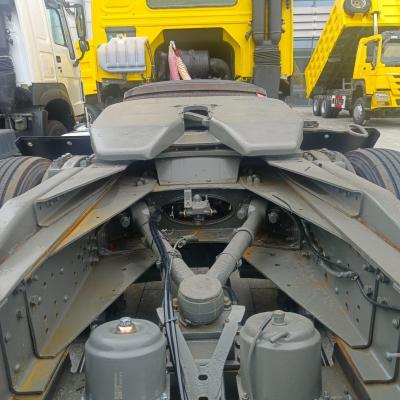 Κίνα 2024 Ενίσχυρος ελκυστήρας 1000L δεξαμενή καυσίμου για βαριές εφαρμογές και λειτουργίες προς πώληση