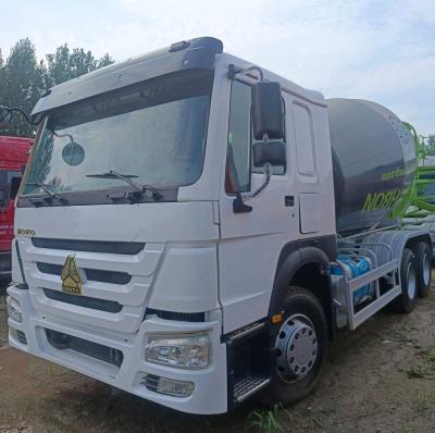 Chine ZZ1257N3647N1 Utilisé HOWO 12m3 380HP camion de béton avec assistance au pilotage à vendre