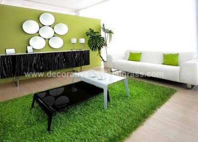 Cina OEM dell'interno dell'erba della decorazione falsa artificiale sempreverde del tappeto in vendita