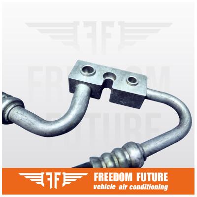 Cina XS4H19D850DE Tubo Flessibile AC Doppio Tubo AC   Per Ford Focus 1.8L 99-04 in vendita