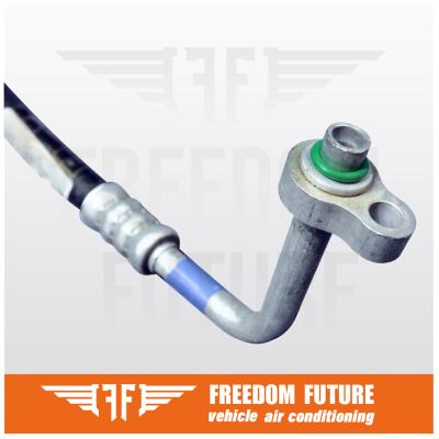 Κίνα 2S6H19D850AF Ford Fiesta 1.3L Σωλήνας AC Υψηλής και Χαμηλής Πίεσης Κατάλληλο για 01-08 προς πώληση