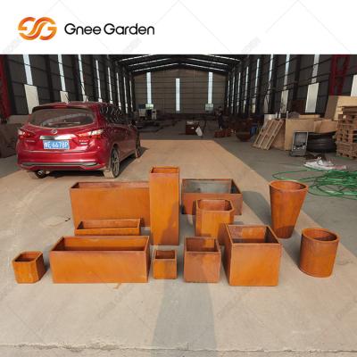 Cina Spessore rettangolare d'acciaio di Rusty Nursery Planter 2mm del metallo di vaso del fiore di Corten in vendita
