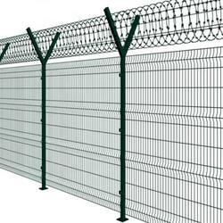 Cina sicurezza aeroportuale di 4mm che recinta il bene durevole rivestito galvanizzato immerso caldo della polvere in vendita