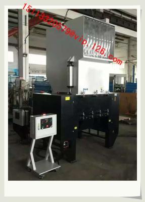 Κίνα 500-700kg/hr soundproof πλαστική πλαστική βοηθητική συντετριμμένη μηχανή θορύβου του /low θραυστήρων προς πώληση