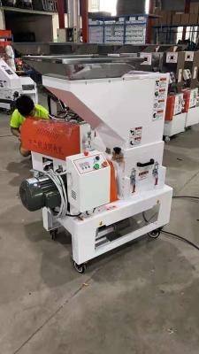 Κίνα China good quality SKD teeth cutter  Low Speed Shredder/Crusher/Grinder/ granulator for plastic waste reuse to Thailand προς πώληση