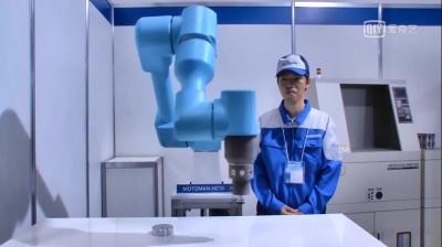Cina Material Handling Robot Of HC10DT With Industrial Robot Arm 6 Axis Manipulator And Collaborative Robot Arm in vendita