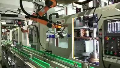 Cina Robot arm 6 axis AUBO i5 manipulator operating with hand drive operation cobot in vendita