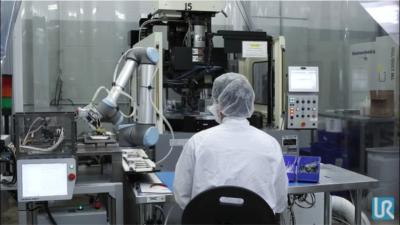Cina Collaborative Robot UR16e And Maxmium Reach 900mm Playload 16kg Automatic Packing Robotic Arm As Cobot in vendita