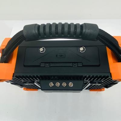 Chine Sans fan imperméable et à l'épreuve des huiles et avec le détecteur ultrasonique à réseaux de dipoles portatif de la faille 64-CH d'écran tactile à vendre
