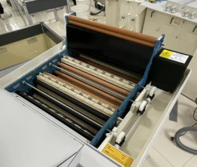 Chine Temps de développement de 20 à 60 secondes Détecteur de défauts à rayons X NDT / Processeur de développement de film HDL-P17A avec capacité de réservoir de fixation de médicament à vendre