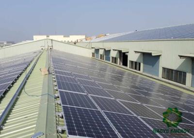 Cina I sistemi solari del montaggio del tetto del metallo inquadrano per il generatore di corrente solare del pannello solare per la casa Sistemi a energia solare 5kw in vendita