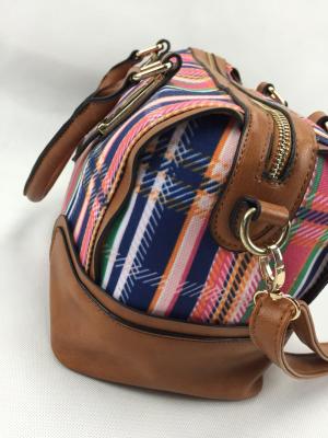 Cina Anti borse di totalizzatore di modo delle signore di furto, borsa del Crossbody delle donne con costruito in portafoglio in vendita