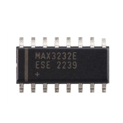China MAX3232EESE+T SOIC-16 Real RS-232 Transceiver Chip mit einer Geschwindigkeit von bis zu 1 Mbps ist komplett neu Original zu verkaufen
