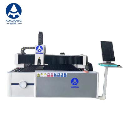 Cina Macchina di taglio laser da 3000*1500mm Tagliatrice laser a fibra da 1,5 kW per lamiere di acciaio metallo in vendita