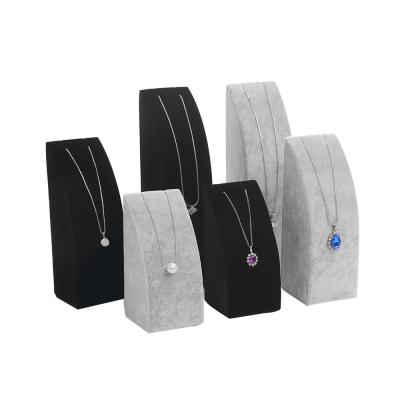 China Aangepaste Zwarte de Vertoningstribunes van Fluweeljuwelen voor Halsband Sterke Structuur Te koop