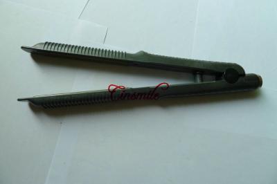 Cina 2 nani neri in 1 salone di bellezza ceramico del raddrizzatore 220V dei capelli Marcel esitano piatto lungo in vendita