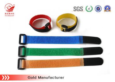 Cina Cinghie di plastica colorate del Cinch del gancio e del ciclo del velcro per il cinturino, resistenti in vendita